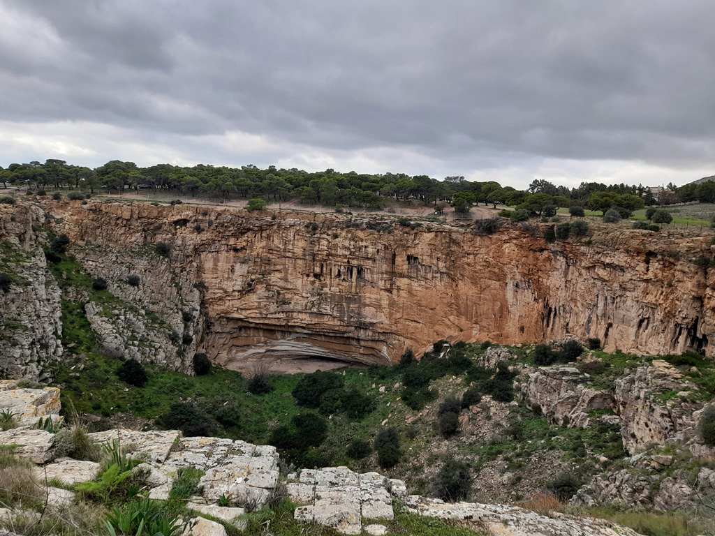 ΛΑΥΡΙΟ: Ορυκτολογικό Μουσείο Αγίου Κωνσταντίνου - Εθνικός Δρυμός ...